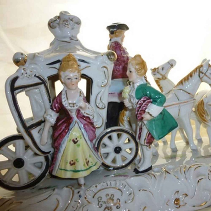 Ludwigsburg carriage group gilded with a closed crown - display obj...